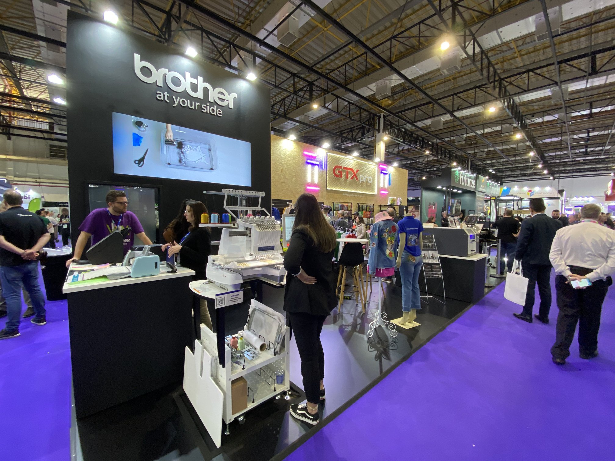 Brother na Future Print 2024: peças de upcycling e a nova DTE!