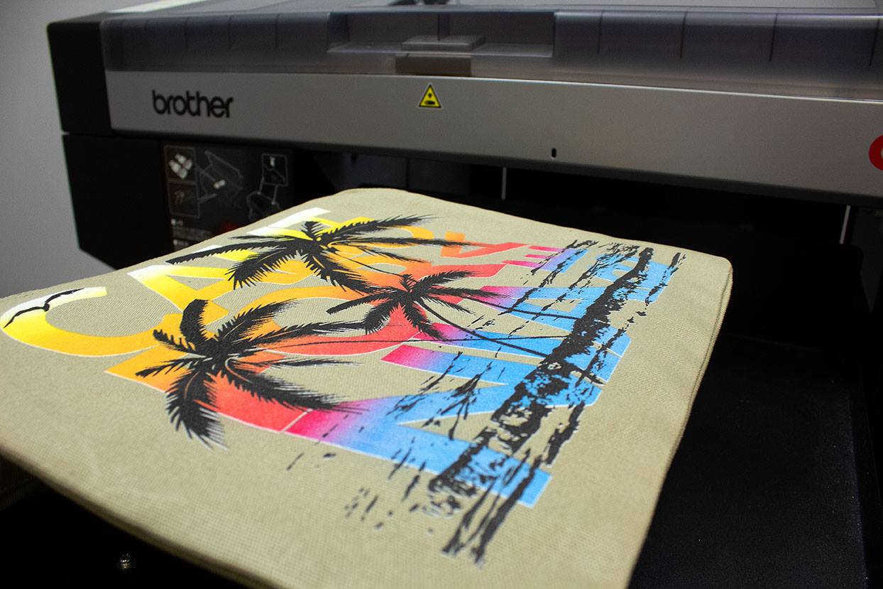 Estampe peças únicas sem precisar de estoque com a DTG da Brother!